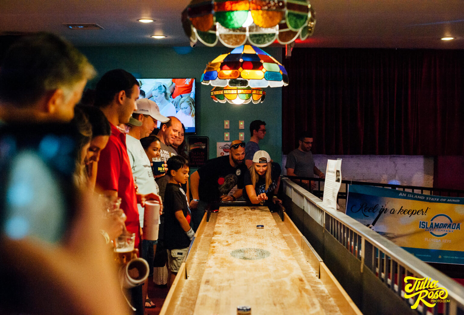 Shuffleboard huren, als gadget voor jouw beursstand, event of bedrijfsfeest Shuffleboard huren, als gadget voor jouw beursstand, event of bedrijfsfeest